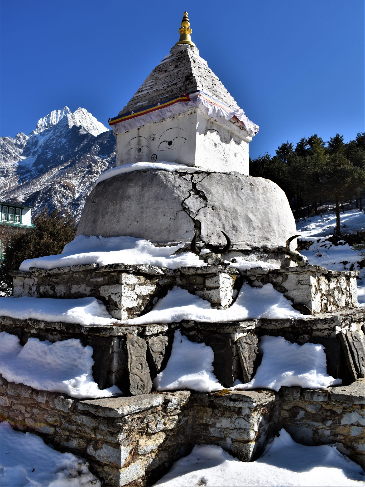 NAMCHE BAZAAR IN WINTER ⋆ Up Your Valley